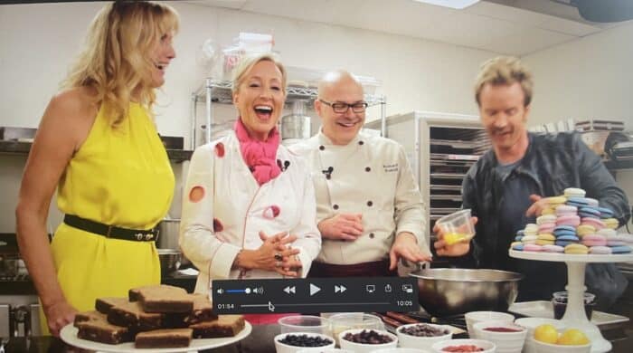 BIKINI DESSERTS The Bikini Lifestyles ® Show ep3 - The Bikini Chef